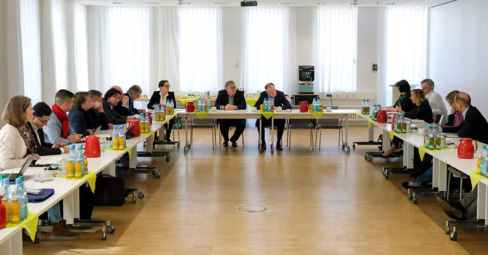 Treffen aller hannoverschen Krankenhäusern / Weil und Jagau sagen ...